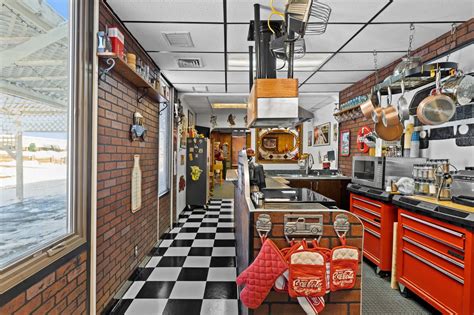 Redneck Chic Spread Asks 26m In Wyoming