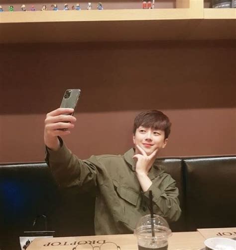 미스터 트롯 이찬원 코로나19 확진 전면 활동 중단 발표