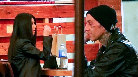 Kourtney Kardashian i Travis Barker na kolacji Trzymali się za ręce