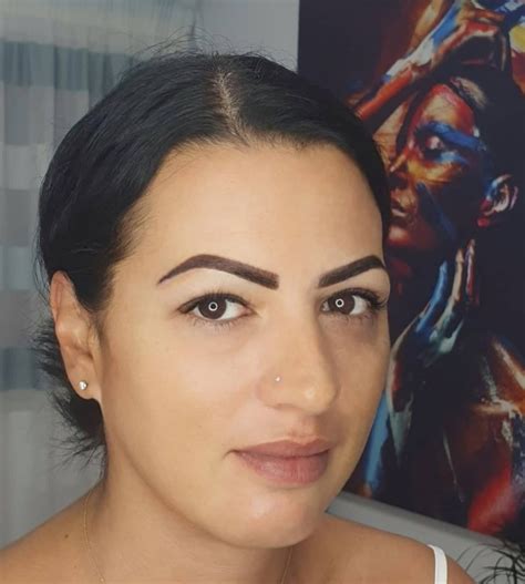 Elisavet Iosifidi Salon And Academy Σχολή και σαλόνι ομορφιάς στην Πάτρα