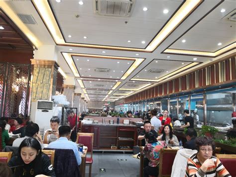 2023金刚山烧烤 中山路店 美食餐厅 服务超级好这真的是人山人 去哪儿攻略