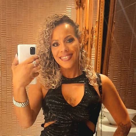 Michele Oliveira Fisio Laserterapia Michele Fisioelaserterapia • Threads Say More