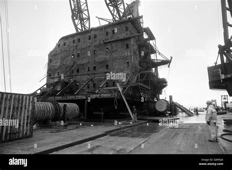 Accidents And Disasters Explosionfire Piper Alpha Oil Rig Disaster