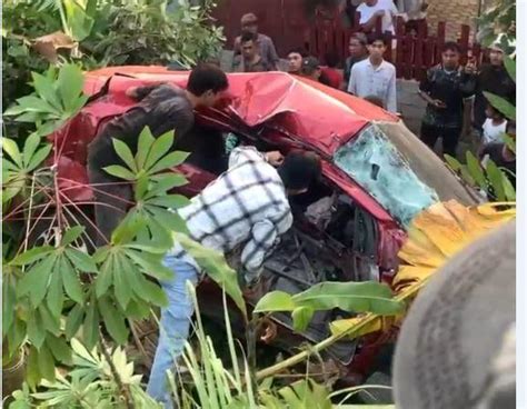 Kecelakaan Minibus Tertabrak Kereta Api Di Dekat Kampus Unila Hingga