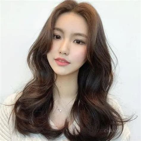 自己怎么弄卷发好看 在家做卷发的简单方法 发型打理 美发站