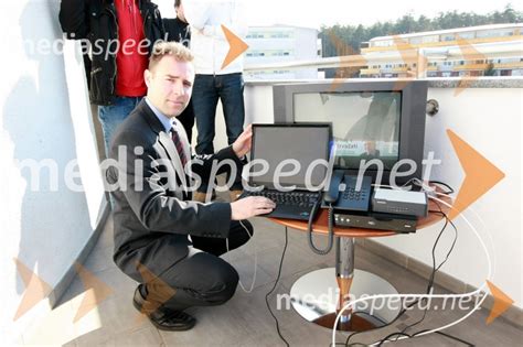 Mediaspeed Predstavitev Novih Telekomunikacijskih Storitev Podjetja Ario Novinarska Konferenca