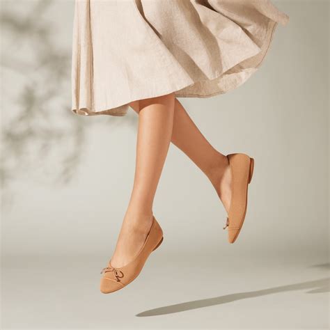 Almond Toe Bow Flats Tiana Nutmeg Eu35 Vivaia
