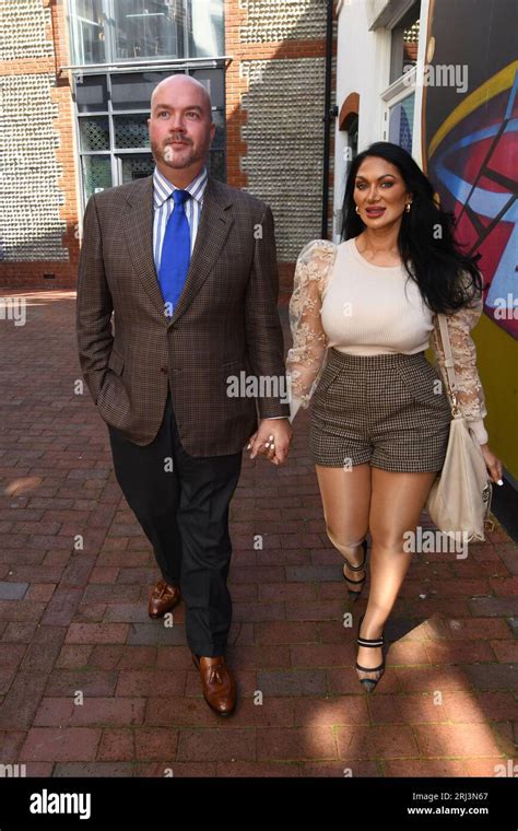 Actress Jeanine Nerissa Sothcott Out And About In The Lanes In Brighton