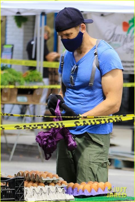 Joel Mchale Puts Buff Biceps On Display At The Farmers Market Photo