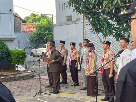 Ponpes Al Muflihun Jakarta Pusat Gelar Upacara Peringatan Ke 77 HUT RI