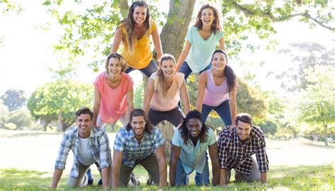 4 Ways To Support Financial And Overall Wellbeing With Benefits