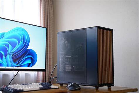 【ゲーミングpc組み立て代行】黒と木目。シックで高級感あふれるpc【制作実績
