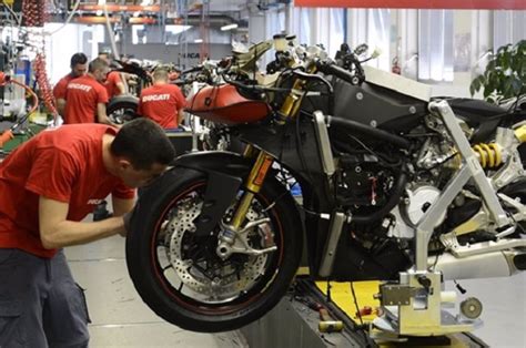 Las Ventas De Motos En Europa Suben Un En El Primer Trimestre Con Casi Unidades