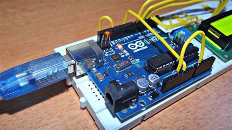 Digital Arduino Voltmeter