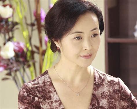 《名义》中家庭主妇，凭《琅琊榜》再次走红，老公依然是个迷方晓莉