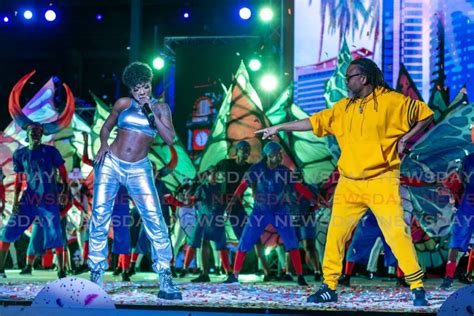 Machel Brings Joy To Dimanche Gras