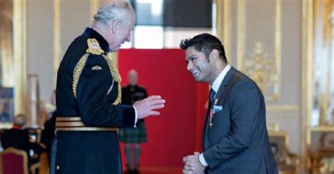 Le Emozioni Di Alpesh Chauhan Dall Onorificenza Di Re Carlo Al