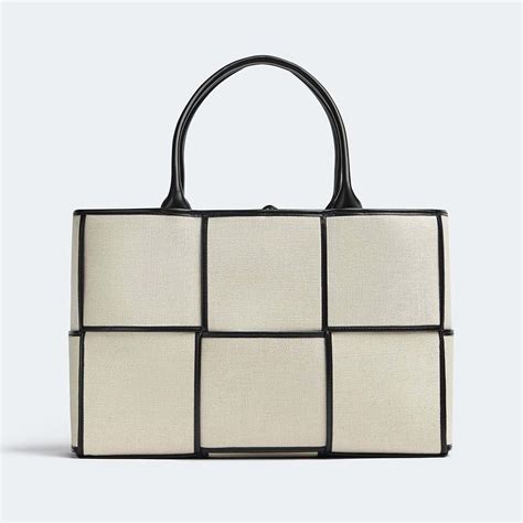 Bottega Veneta Women Large Arco Tote Bag Black
