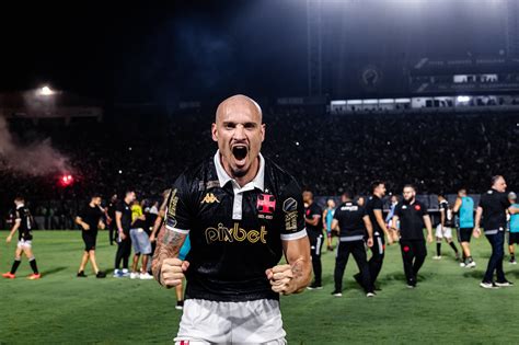 Vasco Define Futuro Do Elenco Para 2024 Contratos Em Destaque Quem