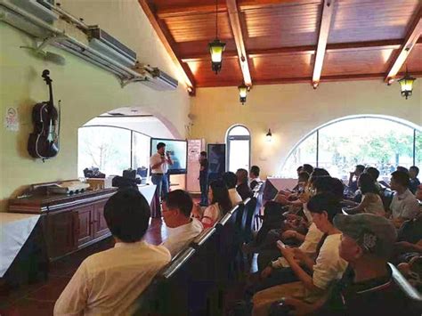 中国首届雪茄品鉴技能挑战赛”在北京稻香湖景酒店隆重举行 公司动态 美晶恒温酒柜整体酒窖设计美晶雪茄柜雪茄房