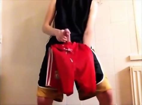 Cums On Gym Shorts Eporner
