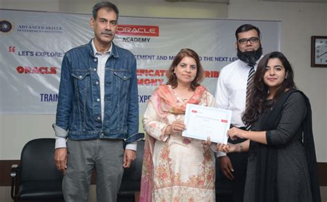 Oracle Certificate Distribution Ceremony At Institute Of Administrative