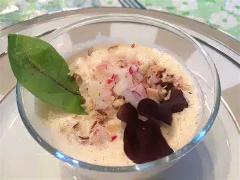 Soupe froide au concombre une recette délicieuse et facile