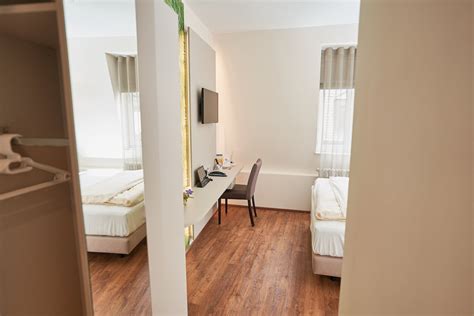Stadthotel Engel Ettlingen Reviews And Hotel Deals Book At