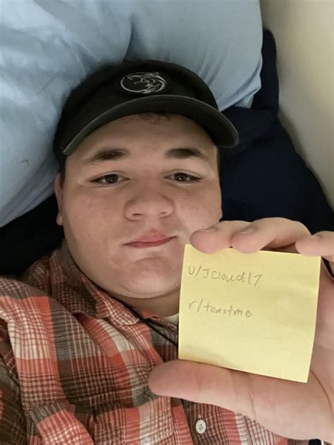 M19 Its Been Afew Weeks Since I Shaved My Hair And Im Still