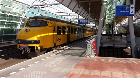 NS Mat 64 3x Plan V Vertrekt Op Station Houten Richting Utrecht