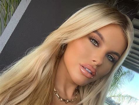 Hayley Hughes Biography Photos Age Height Real Name Instagram Account