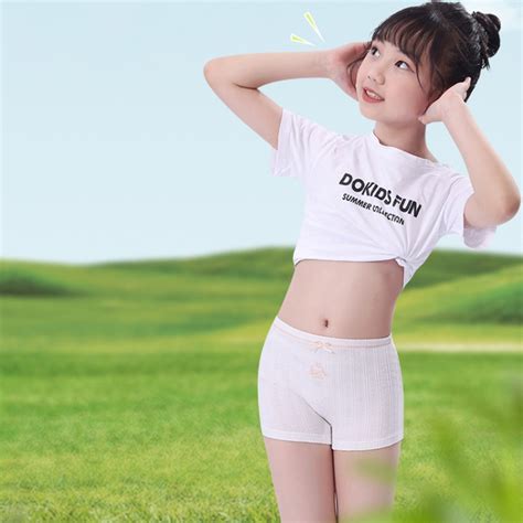 3pcs 소녀 면화 속옷 평면 각도 단색 짧은 팬티 어린이 네 모서리 팬티 크기 M 어린 소녀