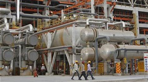 Indian Oil Corporation Ltd To Invest Rs 15000 Crore In Gujarat Refinery