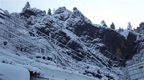 Vaishno Devi Shrine Receives Seasons First Snowfall Pictures