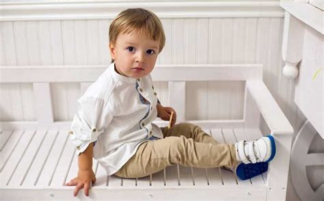 Признаки аутизма в 2 года Симптомы и как распознать аутизм у ребёнка 2 лет