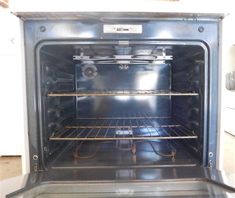 STOVE 30 INCH GE ELECTRIC STOVE A 200 Appliance Recycler