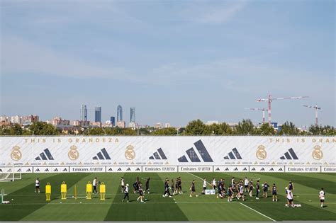 Detenidos Tres Jugadores Del Filial Del Real Madrid Por Difundir Un