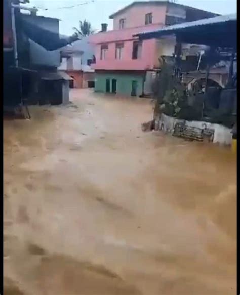 En Zaragoza casi se ahogan con la inundación hasta el techo llegó el