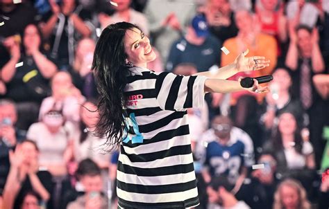 Billie Eilish Retour Sur Son Concert à Laccor Arena De Paris