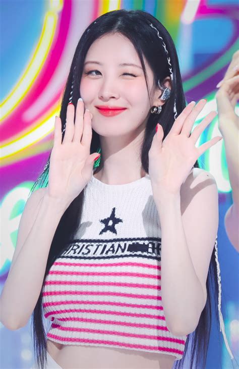 Love 서현 on Twitter 스브스케이팝 위클리 매거진 소녀시대 https t co WEYzjdKegX