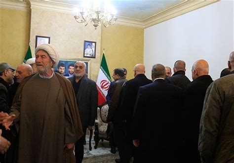 مشارکت هیئتی از حماس در مراسم ختم شهید سلیمانی در بیروت تسنیم