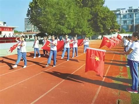 全力保障9月3日早高峰市民出行顺畅地铁苹果园站