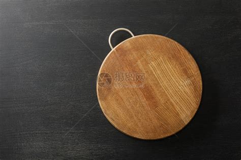 木制黑桌上空切菜板的顶视图高清图片下载 正版图片503960679 摄图网