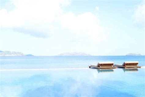 27 Incredible Infinity Pools That Overlook Amazing Views
