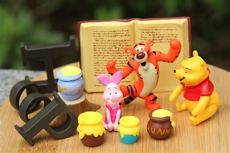 Winnie The Pooh Figures Set كيري ميري