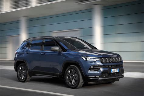 Refreshed Jeep Compass Arrives To Herald The Android Based Uconnect 5