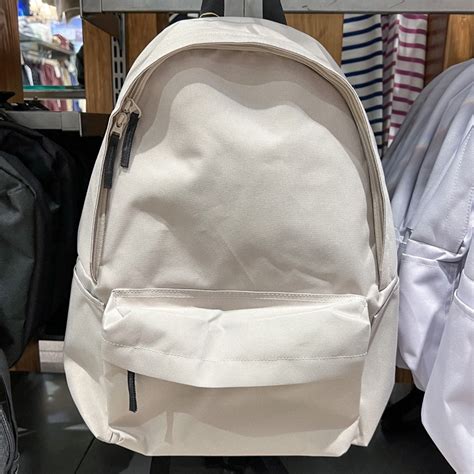 背包🎒 現貨升級 好感生活推薦 品項：muji無印良品 可減輕肩膀負擔撥水加工聚酯纖維後背包 無印 包 背包 蝦皮購物