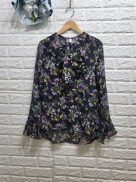 쉬폰 프릴 블라우스 세컨웨어