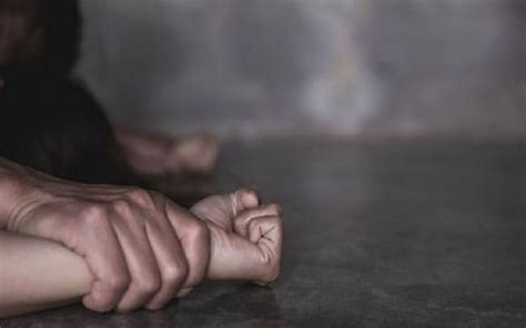 Pimpinan Ponpes Di Ciparay Bandung Cabuli 3 Santriwati Dalam Ruangan Kerja