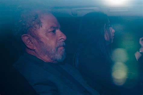 Carro Da Pf Que Levou Lula Preso Tinha Placa ‘fdp 0372 Veja